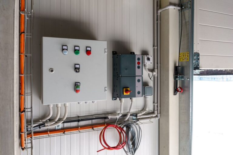 Electrical Panel & Circuit Maintenance For Commercial Buildings